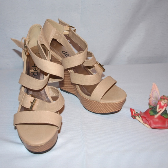 Deb | Shoes | Deb Sandal Wedges Beige 2 Buckles Size 1m Nwob Fun ...